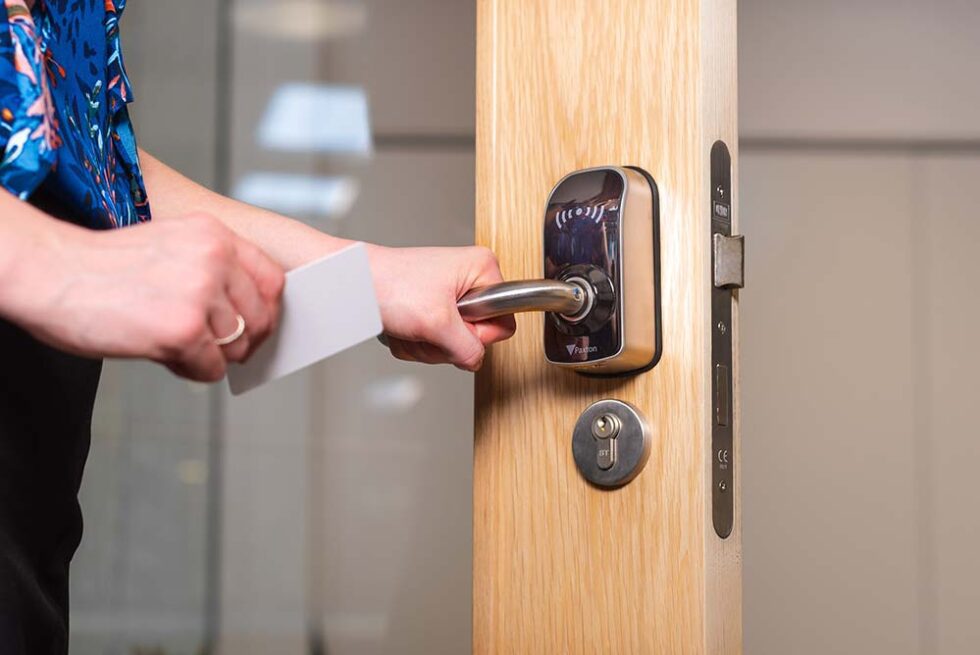 How much does an access control system cost per door? - AKSA SECURITY LTD